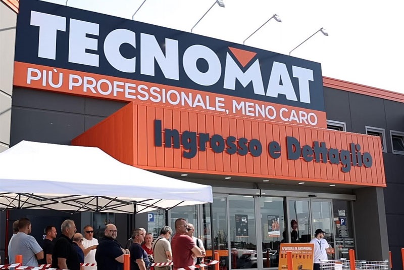 Tecnomat : cinq de ses trente-et-un dépôts italiens cédés au fonds ...